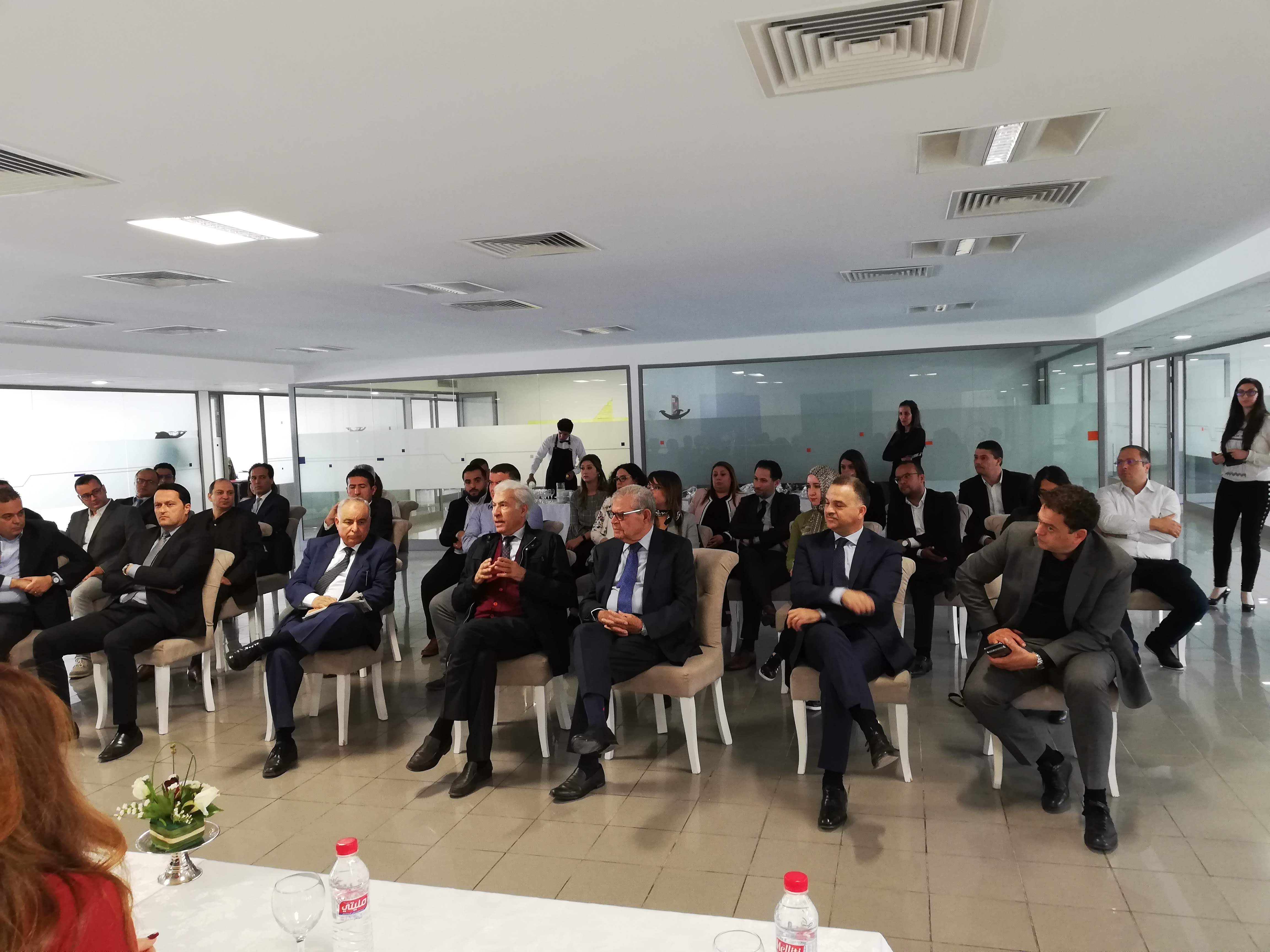 OneTech attaque le marché des véhicules connectés et autonomes - Managers