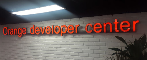 Orange Developer Center : la nouvelle "école du code" pour répondre aux ...